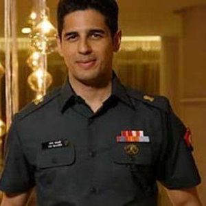 Bollywood actors who owned the army uniforms and how! | Pics - The ...