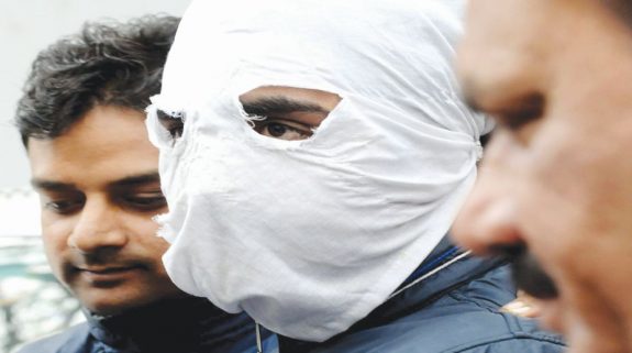 Kidnapper shot dead, two held as 5-year-old rescued - The Statesman