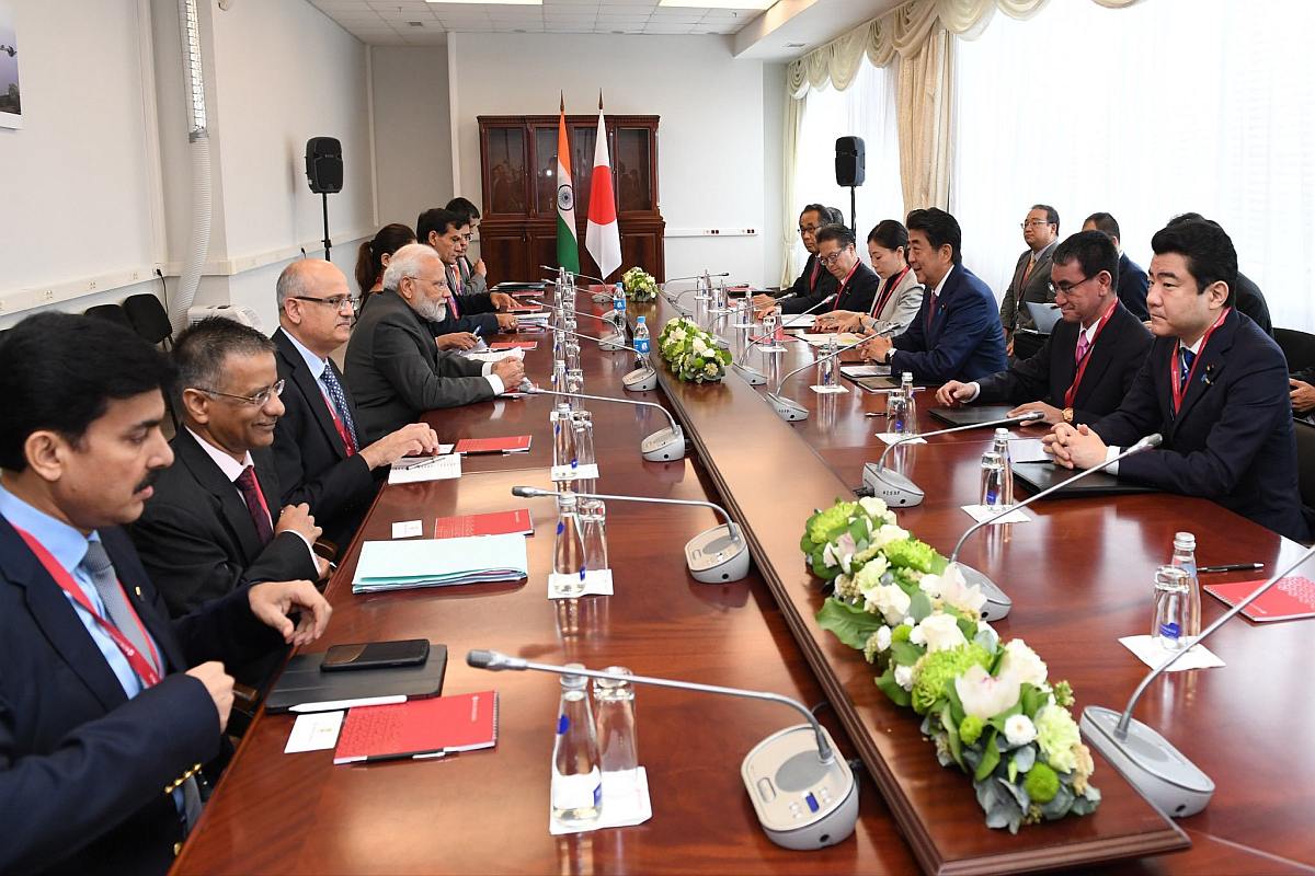 PM Modi meets Shinzo Abe in Russia to strengthen trade and cultural ...