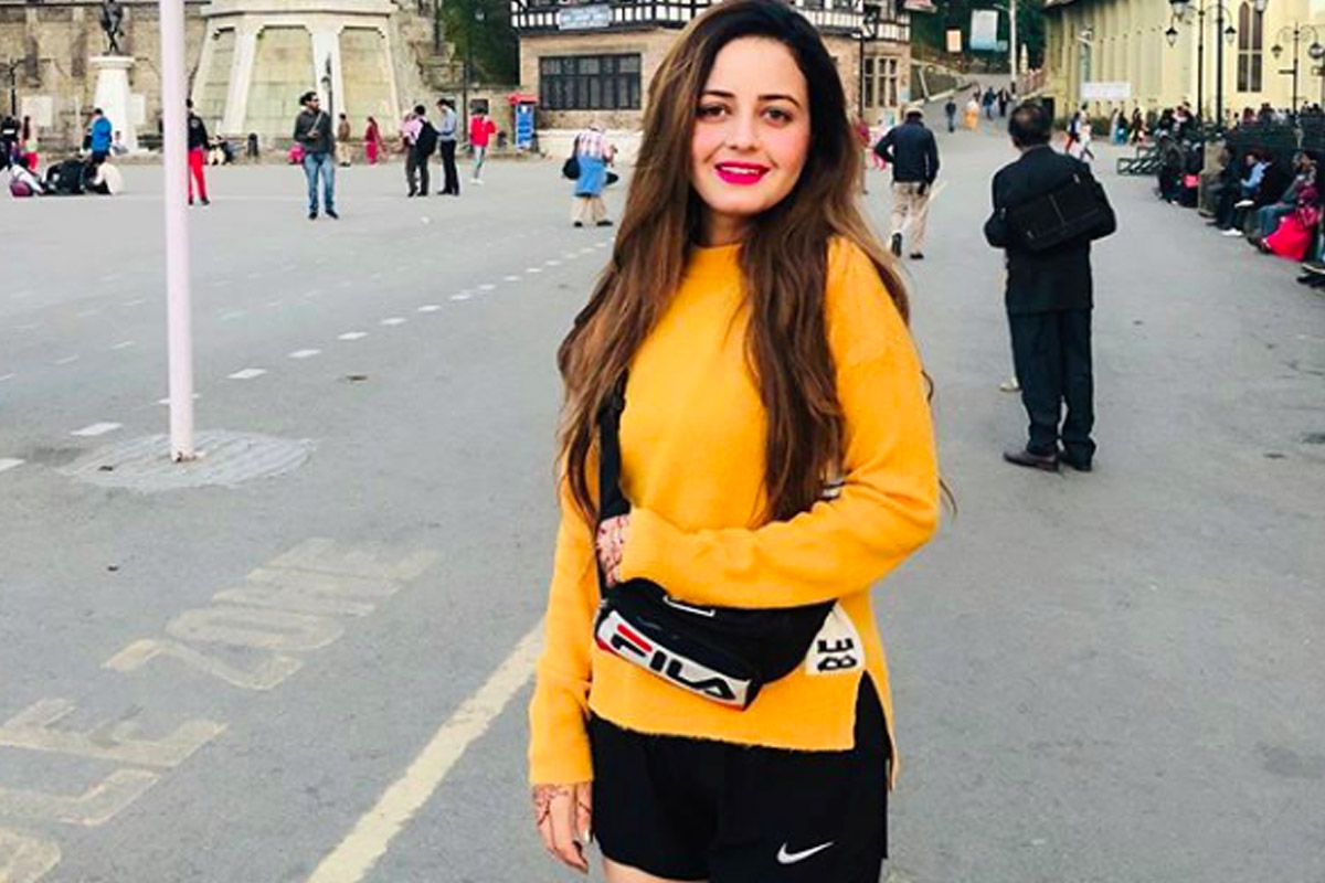 Successful actor and model Minakshi Sharma has set benchmark for ...