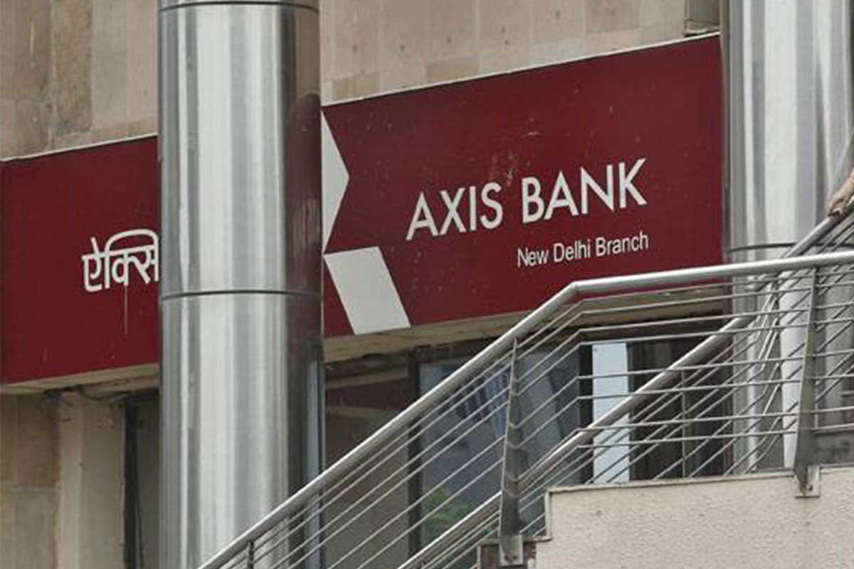 Axis Bank posts Q4 net loss at Rs 1,388 crore due to higher provisions ...