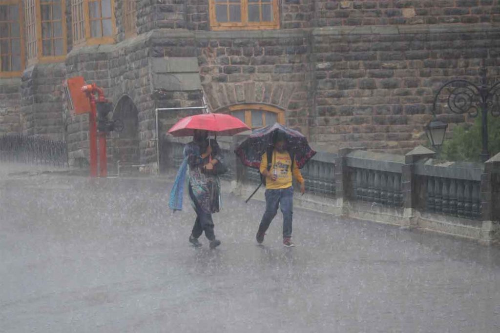 Monsoon arrives in J&K, Ladakh earlier than usual - The Statesman