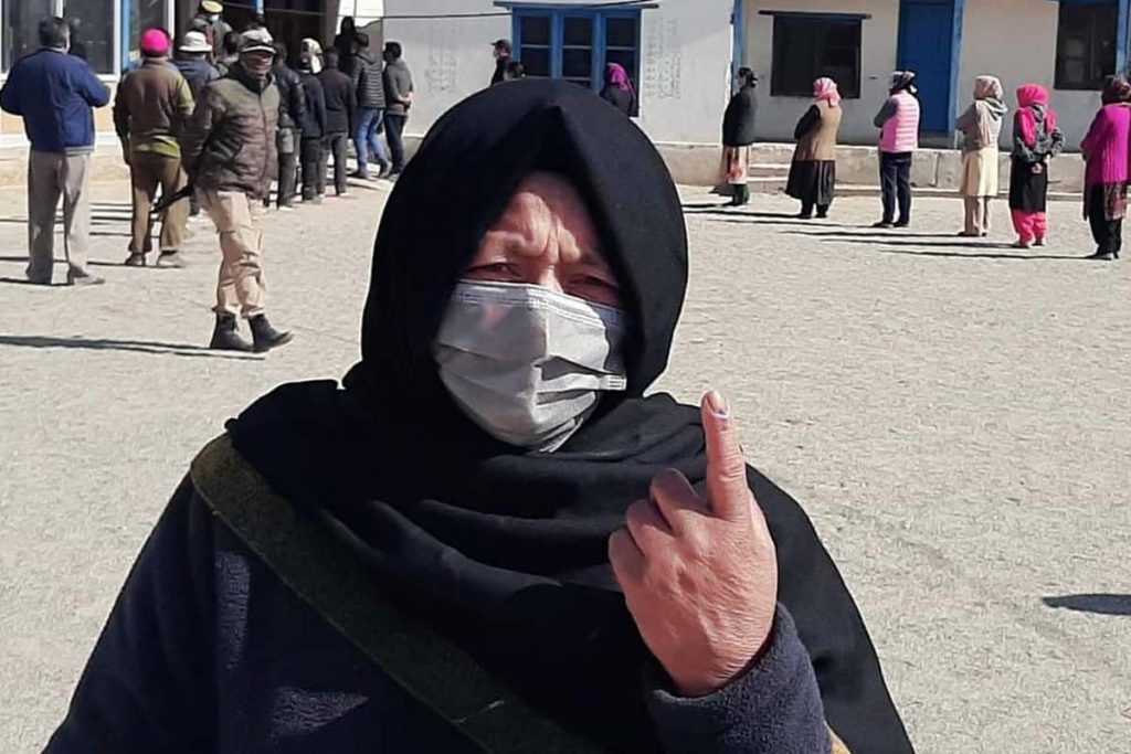Ladakh's areas along LAC record heavy polling for LAHDC of Leh - The ...