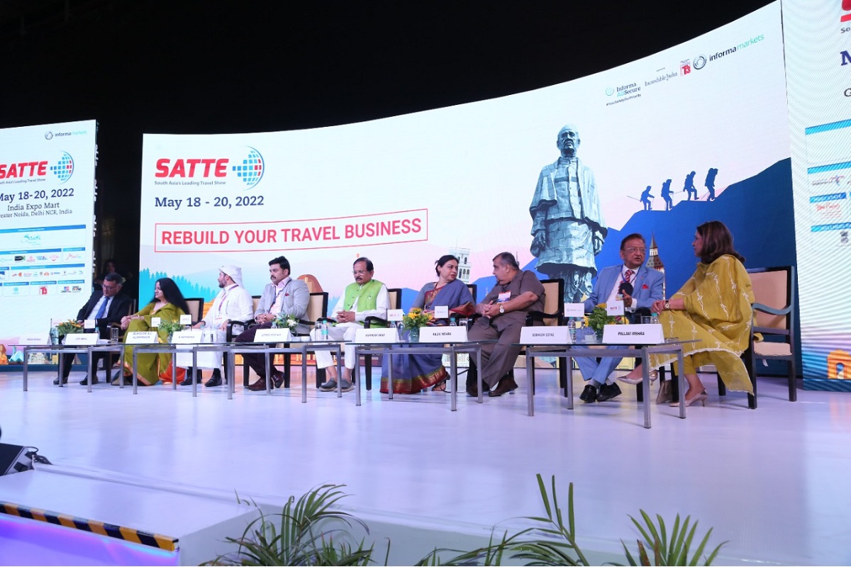 'Dekho Apna Desh' to boost tourism industry in country: Shripad Naik ...