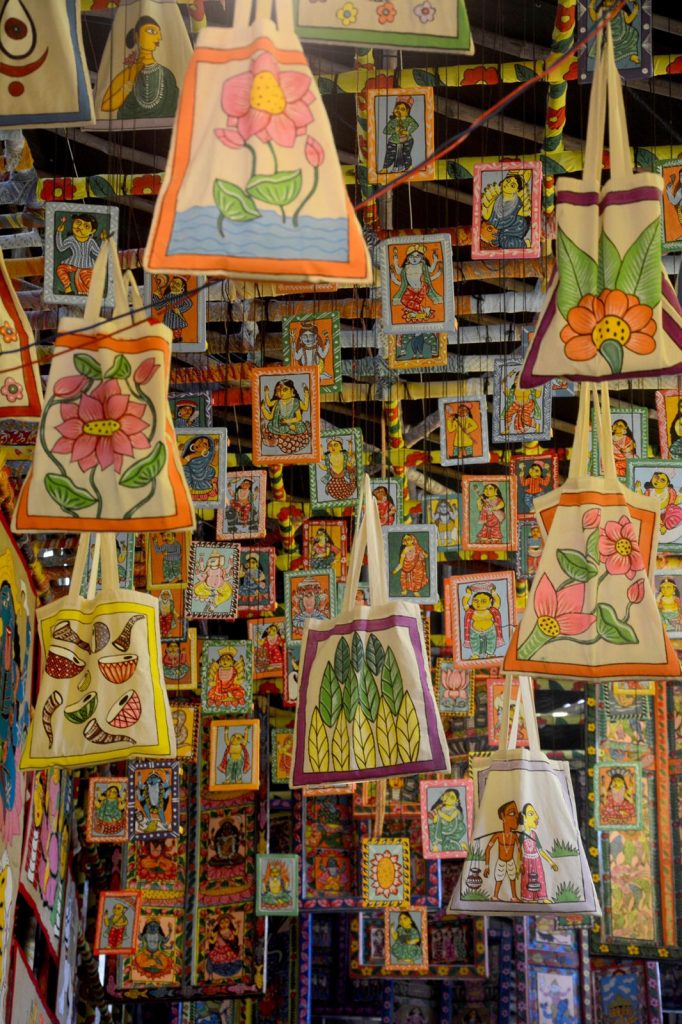 ‘Let the Heritage Live’- Bhowanipur 75 Palli uplifts the moral of ...