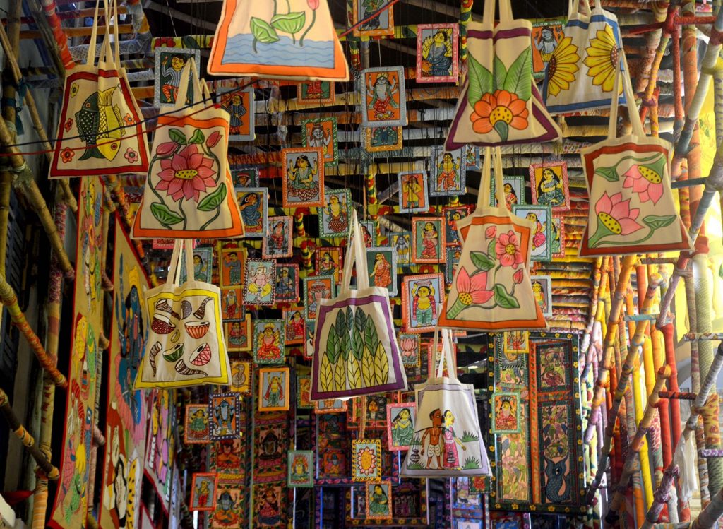 ‘Let the Heritage Live’- Bhowanipur 75 Palli uplifts the moral of ...