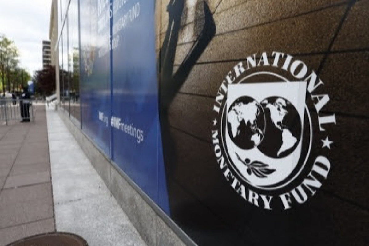 IMF estimates Ukraine's economy to contract by 3% this year